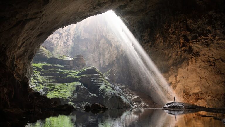 The Largest Cave ever found on earth. so big, it has its own ecosystem